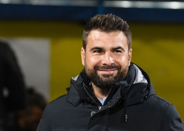 Dezvăluiri inedite din cartea lui Adrian Mutu! S-a iubit cu handbalista ... Dezvăluiri inedite din cartea lui Adrian Mutu! S-a iubit cu handbalista ...